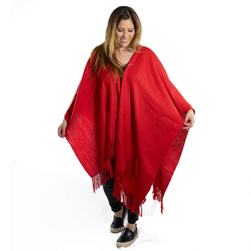 Alpaca Ruana Loom - LAM Bolivia