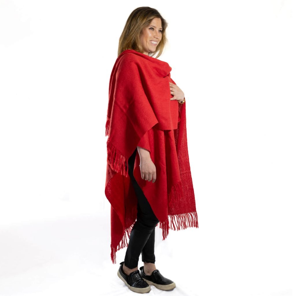 Alpaca Ruana Loom - LAM Bolivia